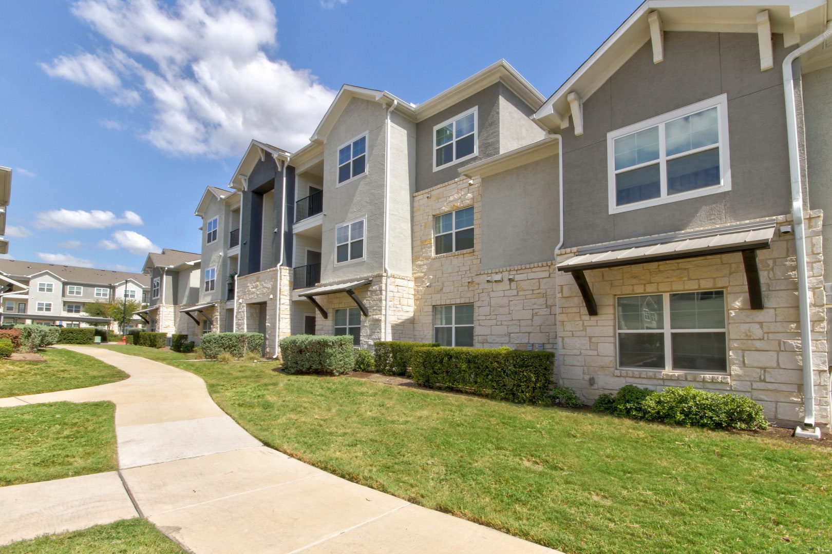 Shadow Ridge - 2300 Old Settlers Blvd Round Rock, TX 78665 | Apartments.com