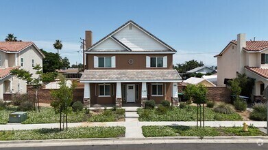 Apartments for Rent with Parking in Good Hope CA