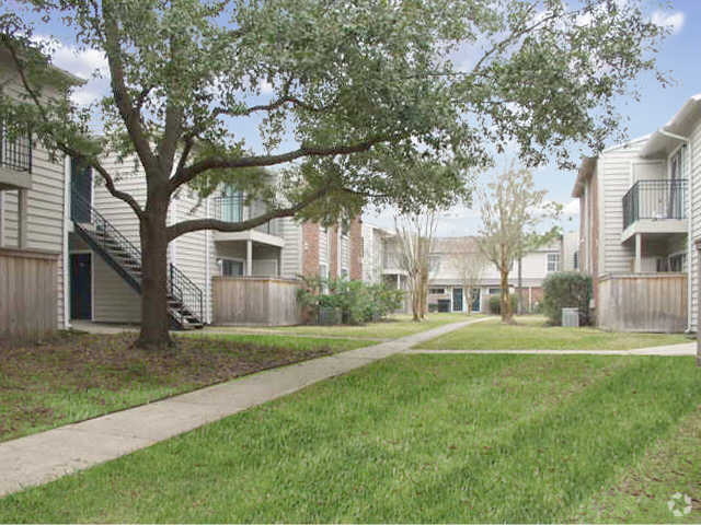 Crescent at Cityview Apartments - Houston, TX | Apartments.com