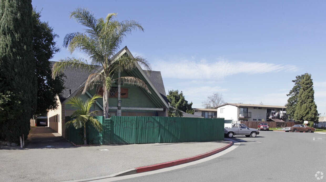 510 N Lyon St, Santa Ana, CA 92701 - 510 N Lyon St Santa Ana, CA 92701 ...