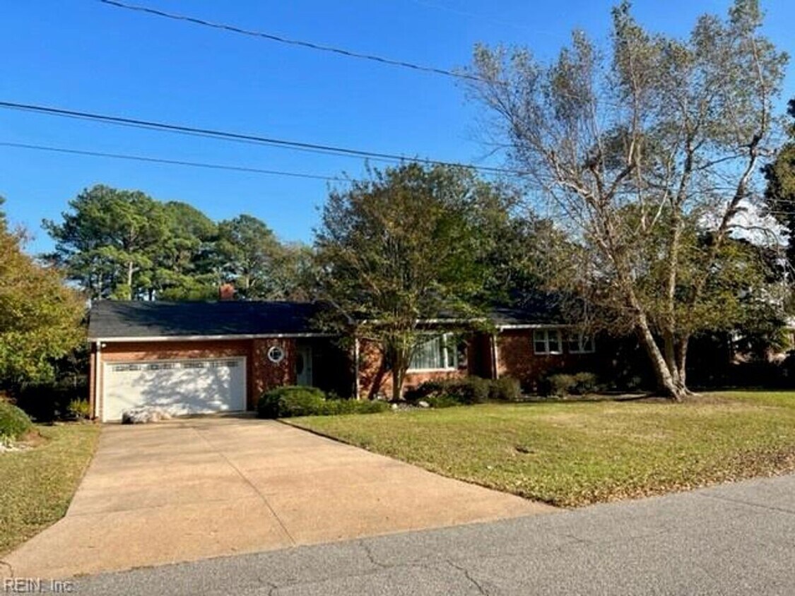 2308 Treasure Island Dr, Virginia Beach, VA 23455 - House Rental in ...