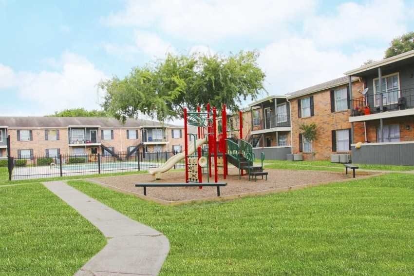 Sunset Crossing - 10630 Beechnut St Houston, TX 77072 | Apartments.com