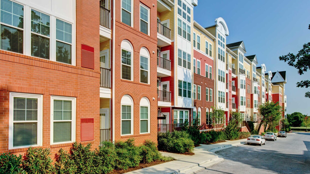 Gaithersburg Station - 370 E Diamond Ave Gaithersburg, MD 20877 ...