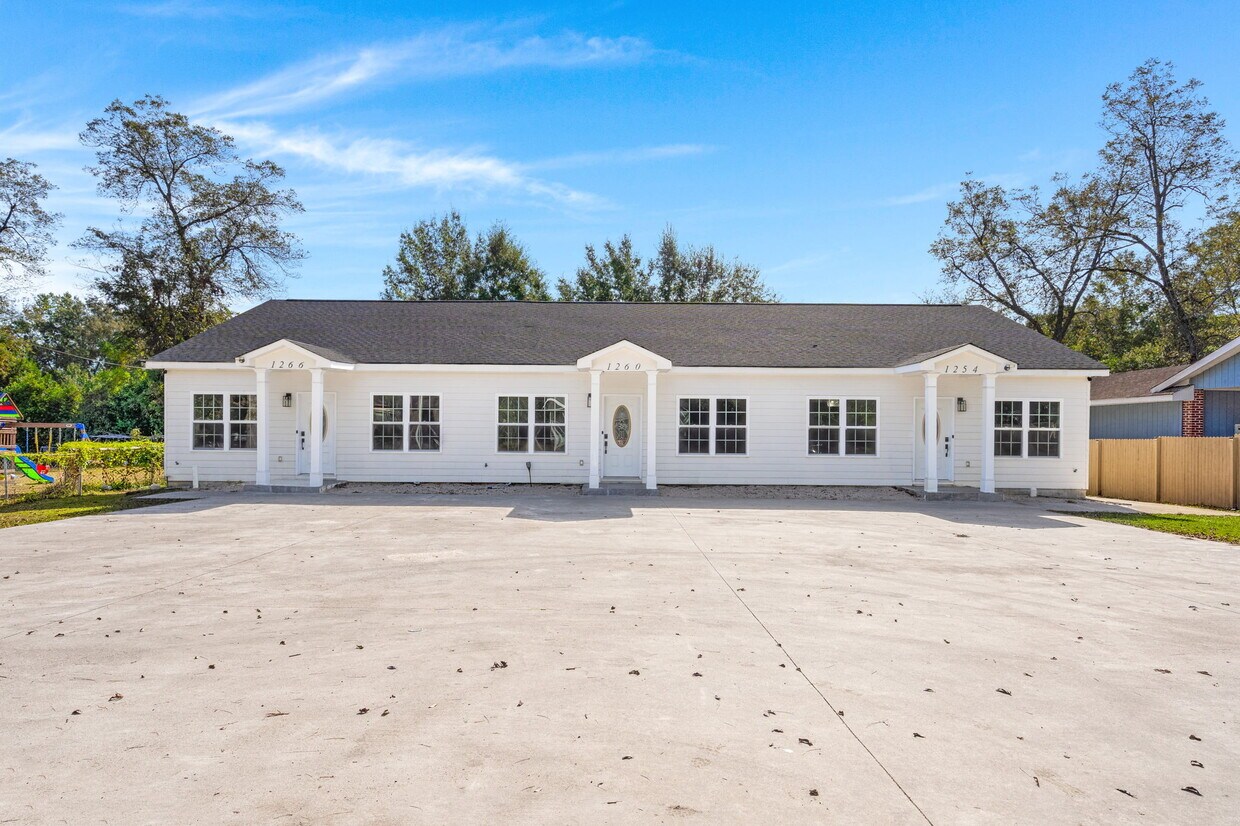 1266 Sawyer St Unit 1266 Sawyer Street, Orangeburg, SC 29115 ...