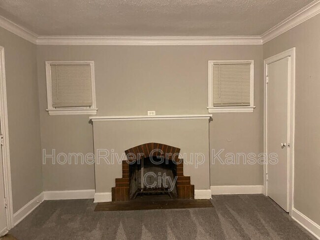 2217 E 67th Terrace, Kansas City, MO 64132 - House Rental in Kansas ...