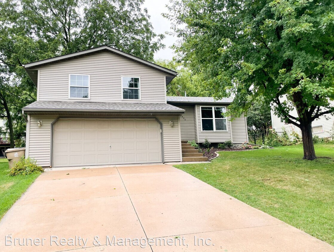 2820 Warner Ln Madison Wi 53713 House Rental In Madison Wi
