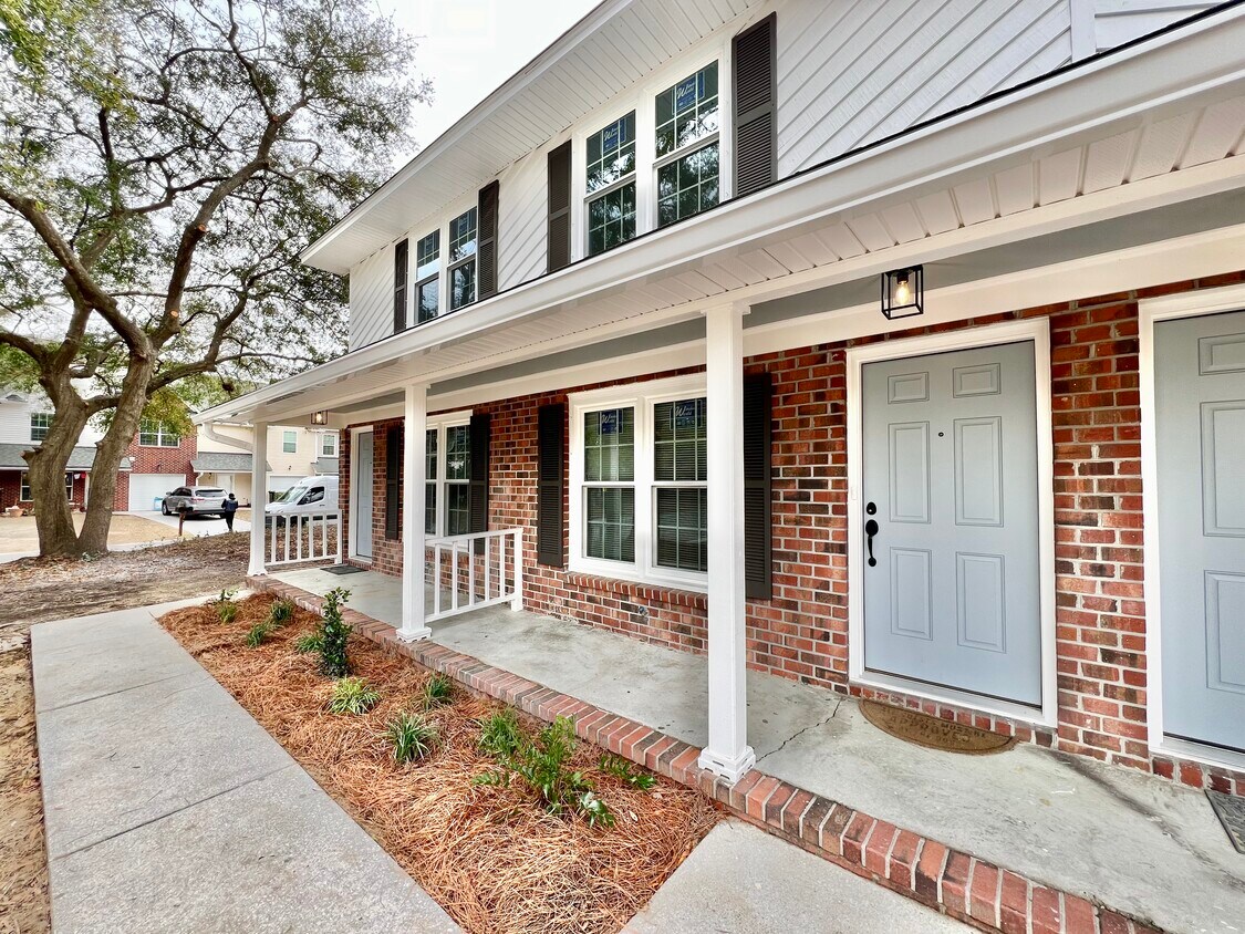 1 Commercial Row, Charleston, SC 29412 - Townhome Rentals in Charleston ...
