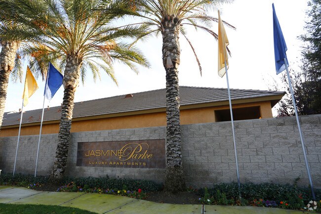 Sierra Terrace East Rentals - Bakersfield, CA | Apartments.com