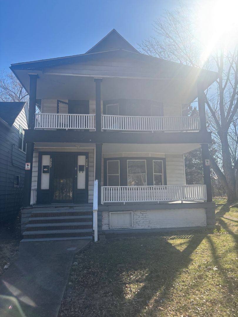 2935 E 112th St, Cleveland, OH 44104 - Casas adosadas en renta en ...