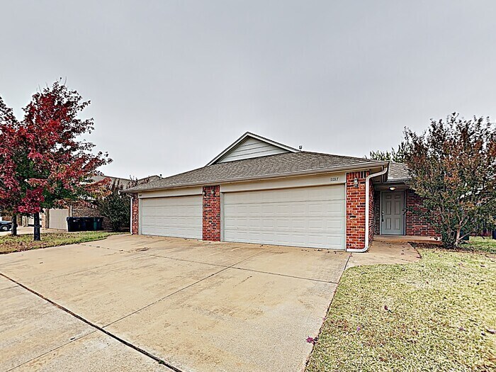 11017 SW 5th St, Yukon, OK 73099 - Townhome Rentals in Yukon OK ...