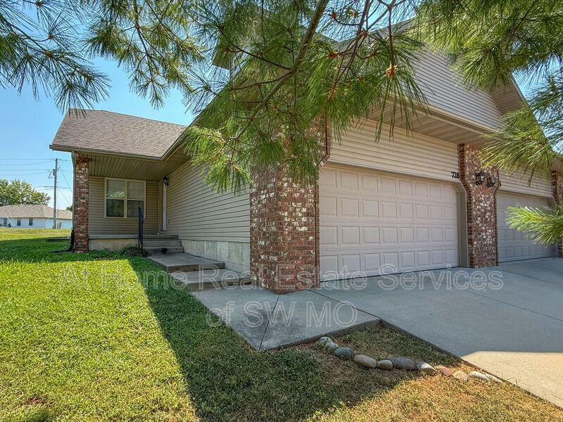 726 Pinhook Dr, Nixa, MO 65714 - Condo for Rent in Nixa, MO ...