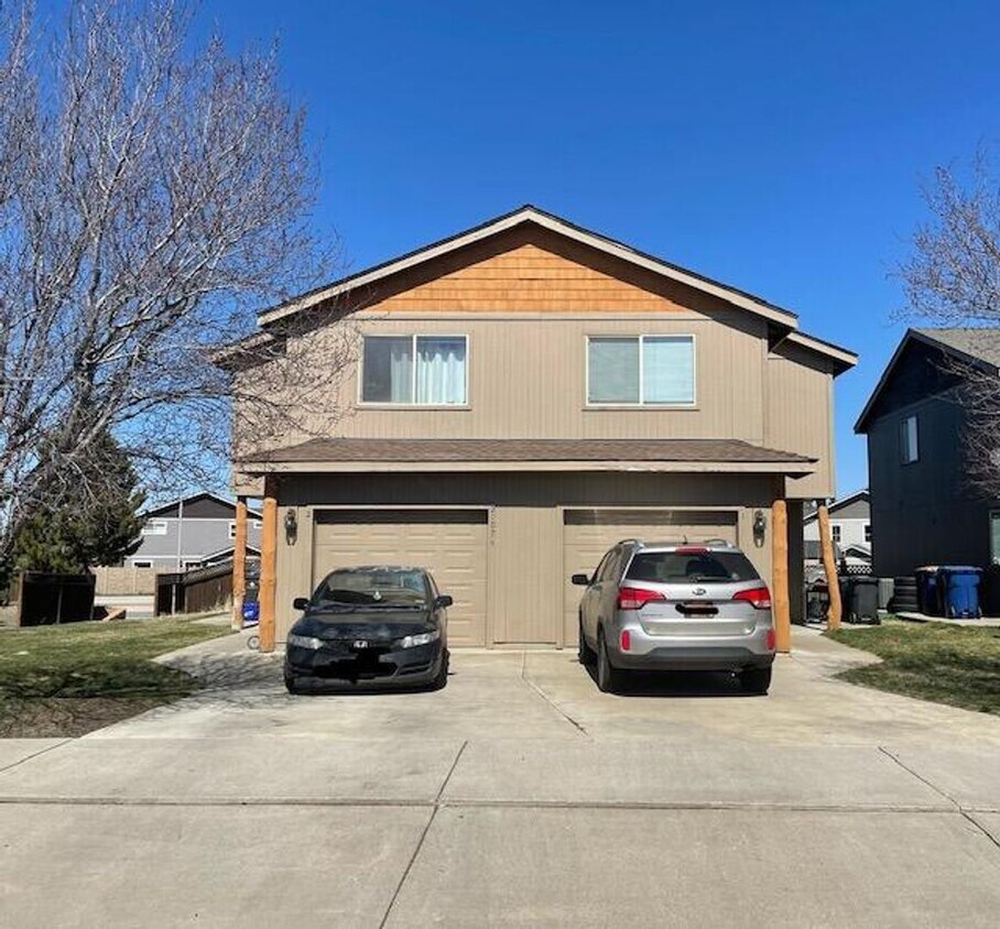 20074 Sally Ct Unit 2, Bend, OR 97702 - Room for Rent in Bend, OR ...