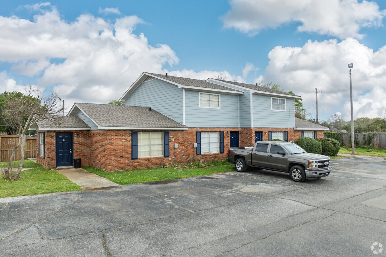 The Meadows on Main - 2700 W Main St Tupelo, MS 38801 | Apartments.com