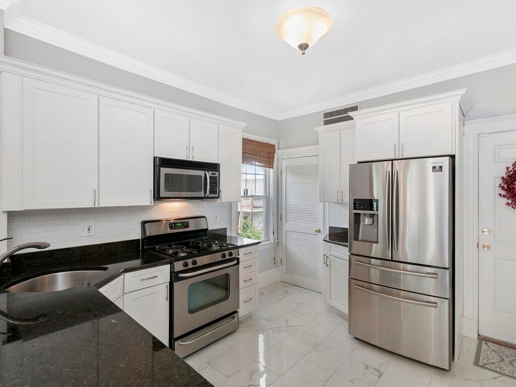 5 Edison Green Unit 3, Boston, MA 02125 - Condo for Rent in Boston, MA ...