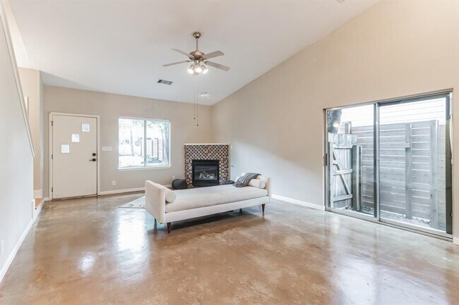 1602 Morgan Ln, Austin, TX 78704 - Townhome Rentals in Austin TX ...