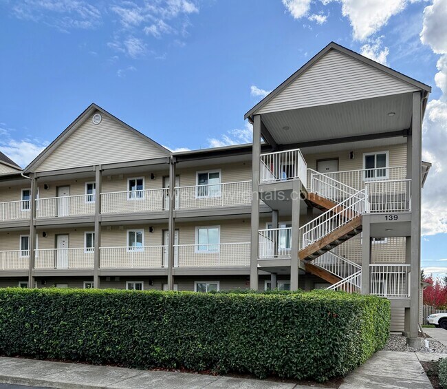 Apartments for Rent with Extra Storage Near Cedar Hills Estates ...