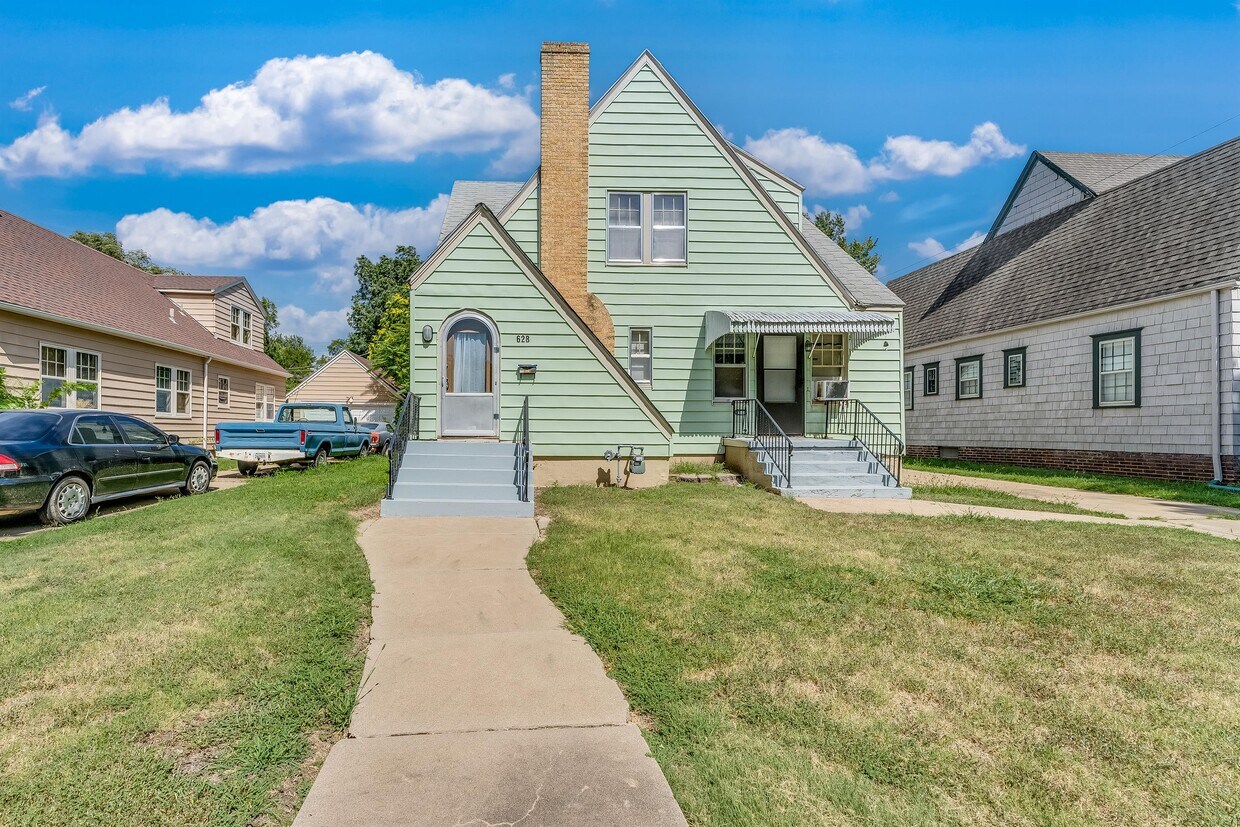 628 N Broadview Ave, Wichita, KS 67208 - House Rental in Wichita, KS | Apartments.com