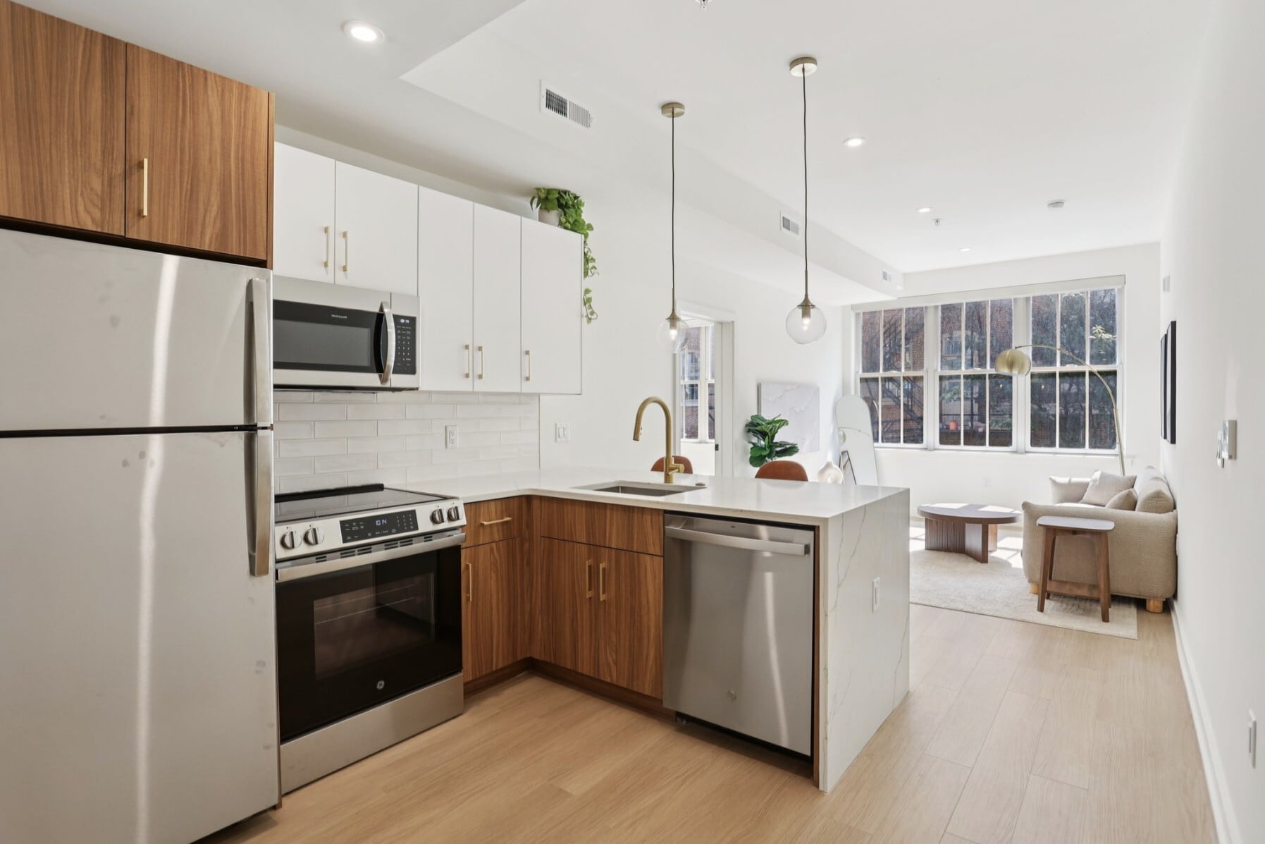 Lotus - 416 Vine St Philadelphia, PA 19106 | Apartments.com