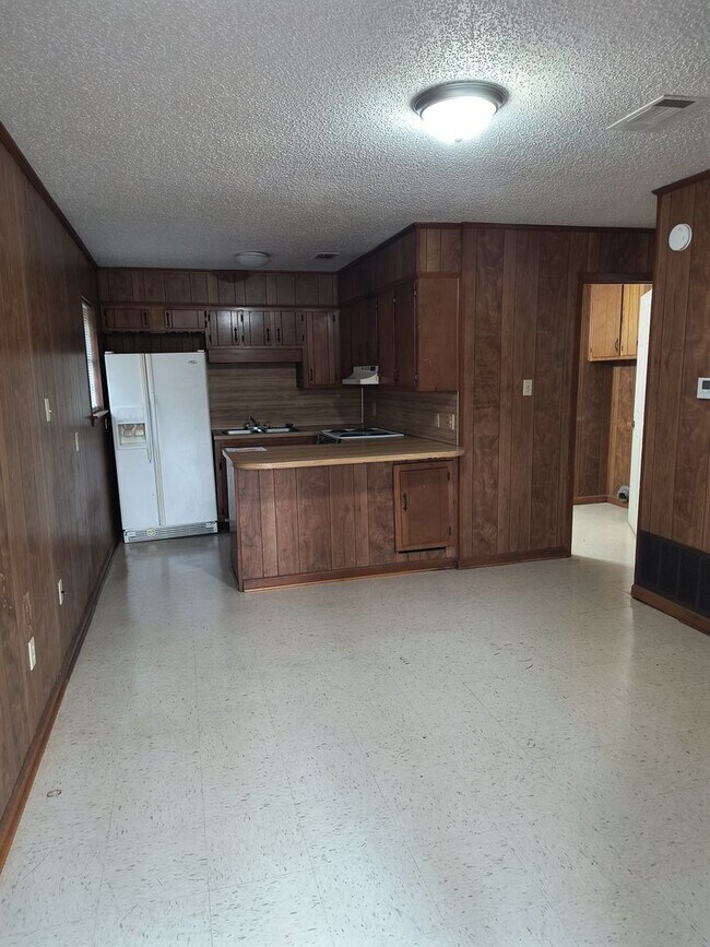 5916 W Malcomb St, Pine Bluff, AR 71602 - House Rental in Pine Bluff ...