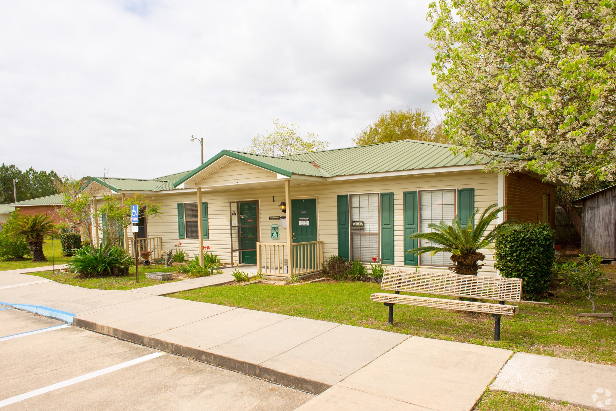 Bayview Estates - 24598 Gulf Bay Rd Orange Beach, AL 36561 | Apartments.com