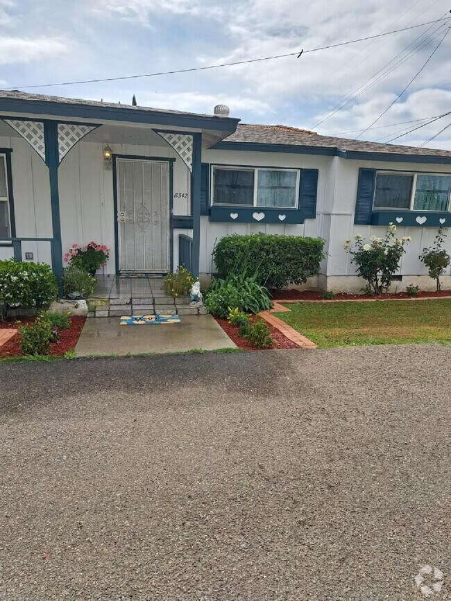 Center Point Apartments for Rent with Extra Storage - Buena Park, CA ...