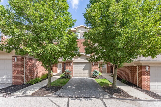 The Village at Pine Ridge Apartments - Willoughby Hills, OH ...