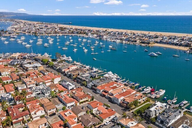 Lido Peninsula Resort Apartments for Rent - Newport Beach, CA - Updated ...