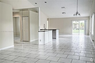 Apartments For Rent in Weston FL - 423 Rentals | Apartments.com
