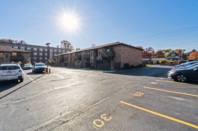 11045 Lake Ave, Cleveland, OH 44102 - Townhome Rentals in Cleveland OH ...