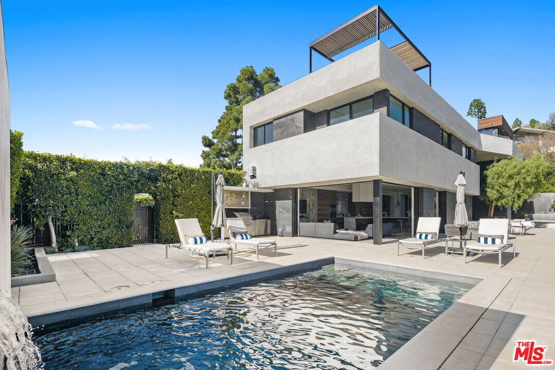 1208 Linda Flora Dr, Los Angeles, CA 90049 - House Rental in Los ...