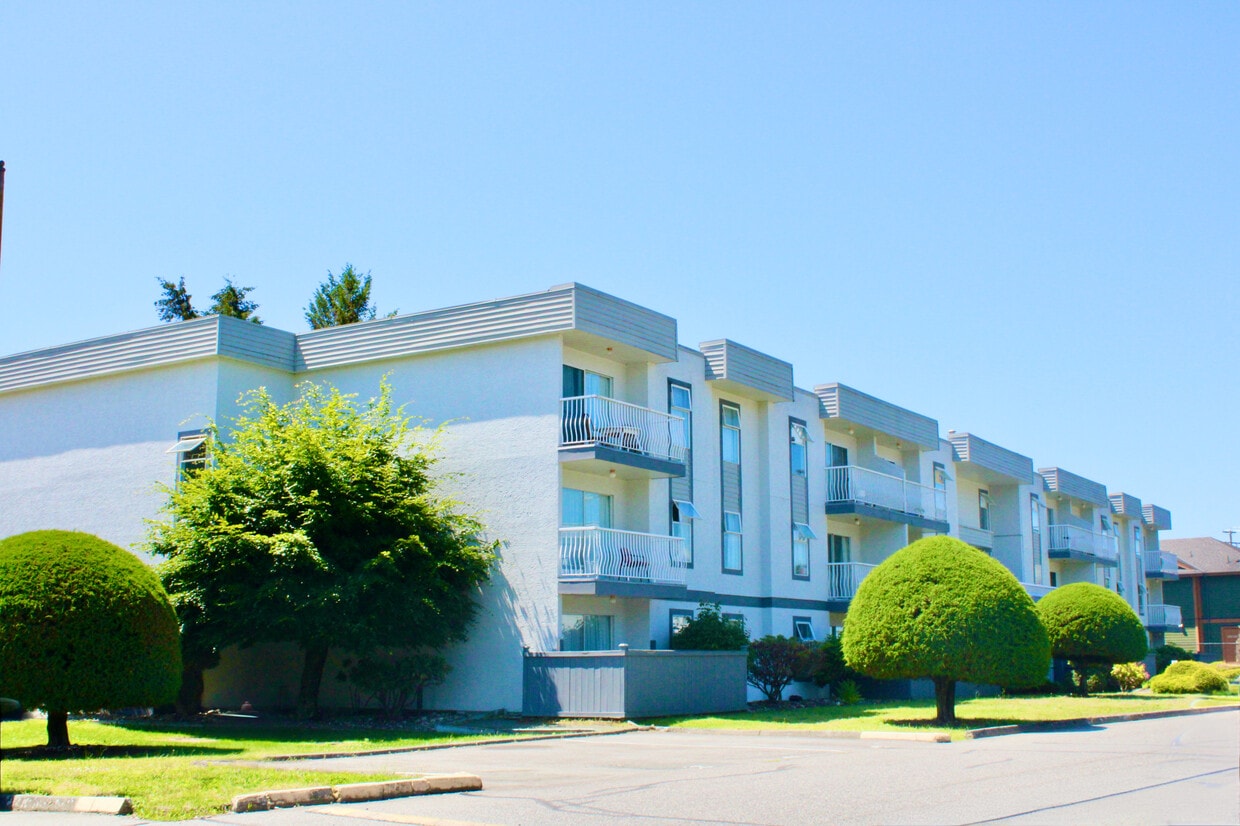 Garrison Place Apartments - 5810-5830 Vedder Rd Chilliwack, BC ...
