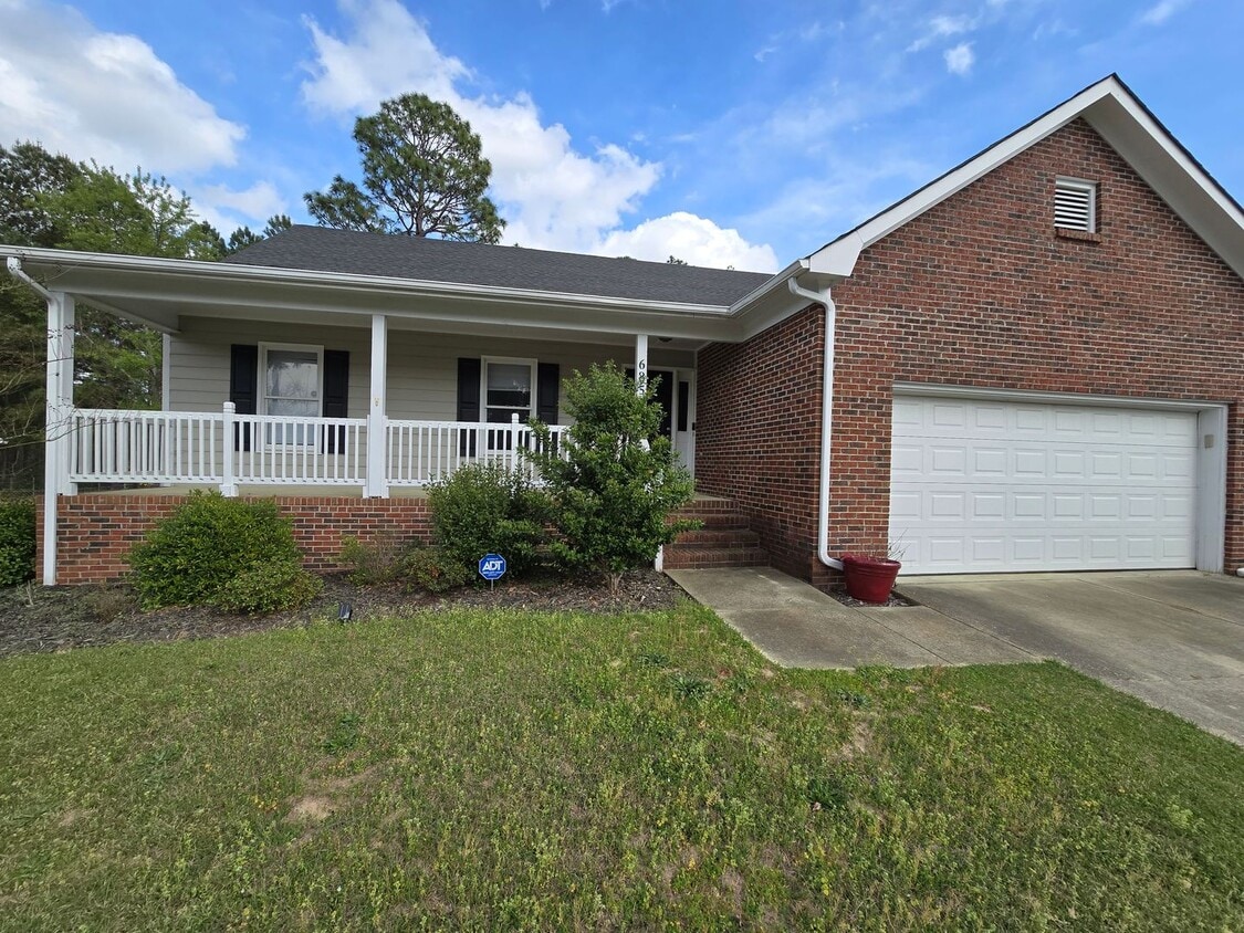 685 Daharan Dr, Fayetteville, NC 28314 - House Rental in Fayetteville, NC | Apartments.com