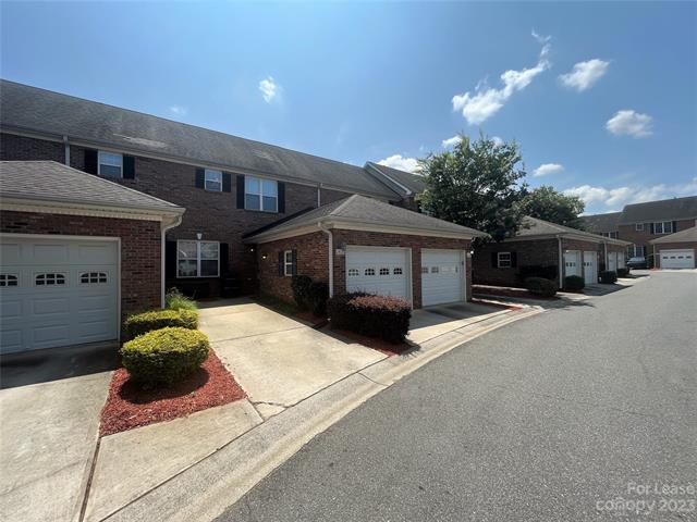 2426 Madeline Meadow Dr, Charlotte, NC 28217 - Townhome Rentals in ...