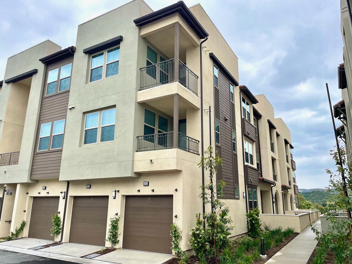 1200 Lasso Way Unit 201, Mission Viejo, CA 92694 - Condo for Rent in ...