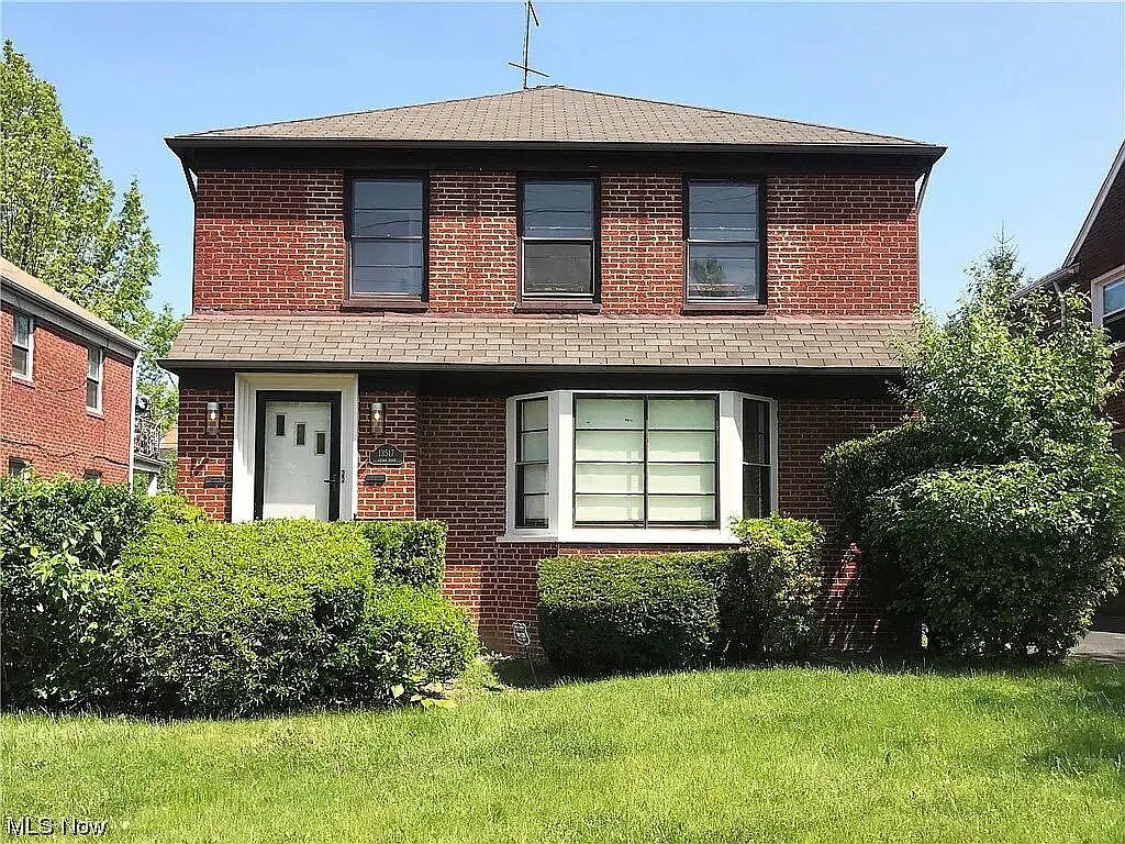 13517 Cedar Rd Unit Upper, University Heights, OH 44118 - 13517 Cedar ...