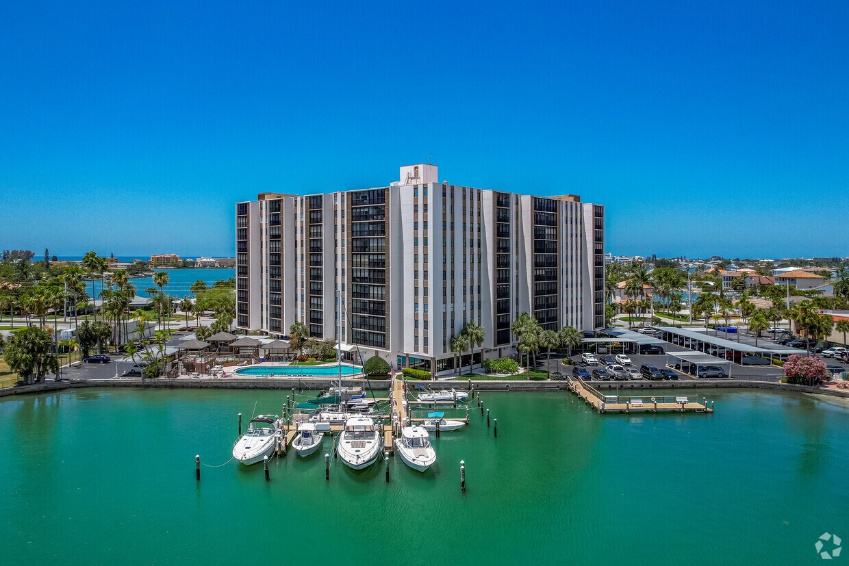 Paradise Island Towers - 1 Units Available for Rent | Treasure Island ...