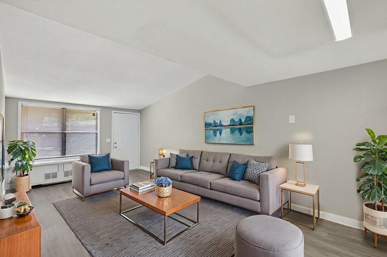 Windrush Apartments - 13971 Windrush Ct North Fort Myers, FL 33903 ...