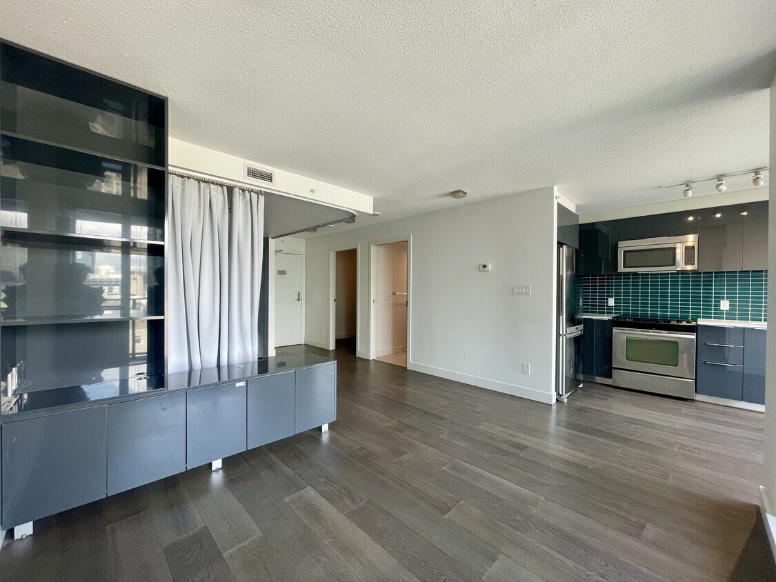 1325 Rolston St, Vancouver, BC V6B 0M2 - Townhouse for Rent in ...