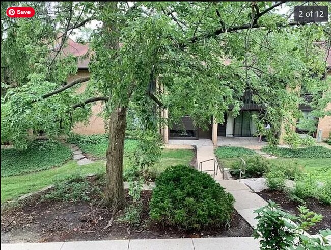 6151 Knoll Wood Rd, Willowbrook, IL 60527 - House Rental in Willowbrook ...