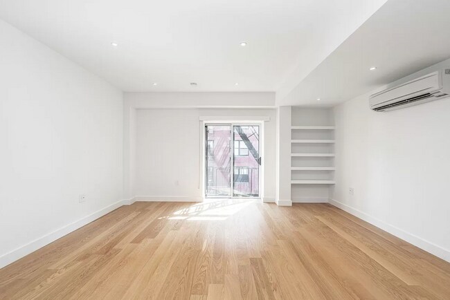 334 E 22nd St, New York, NY 10010 - Apartments in New York, NY ...