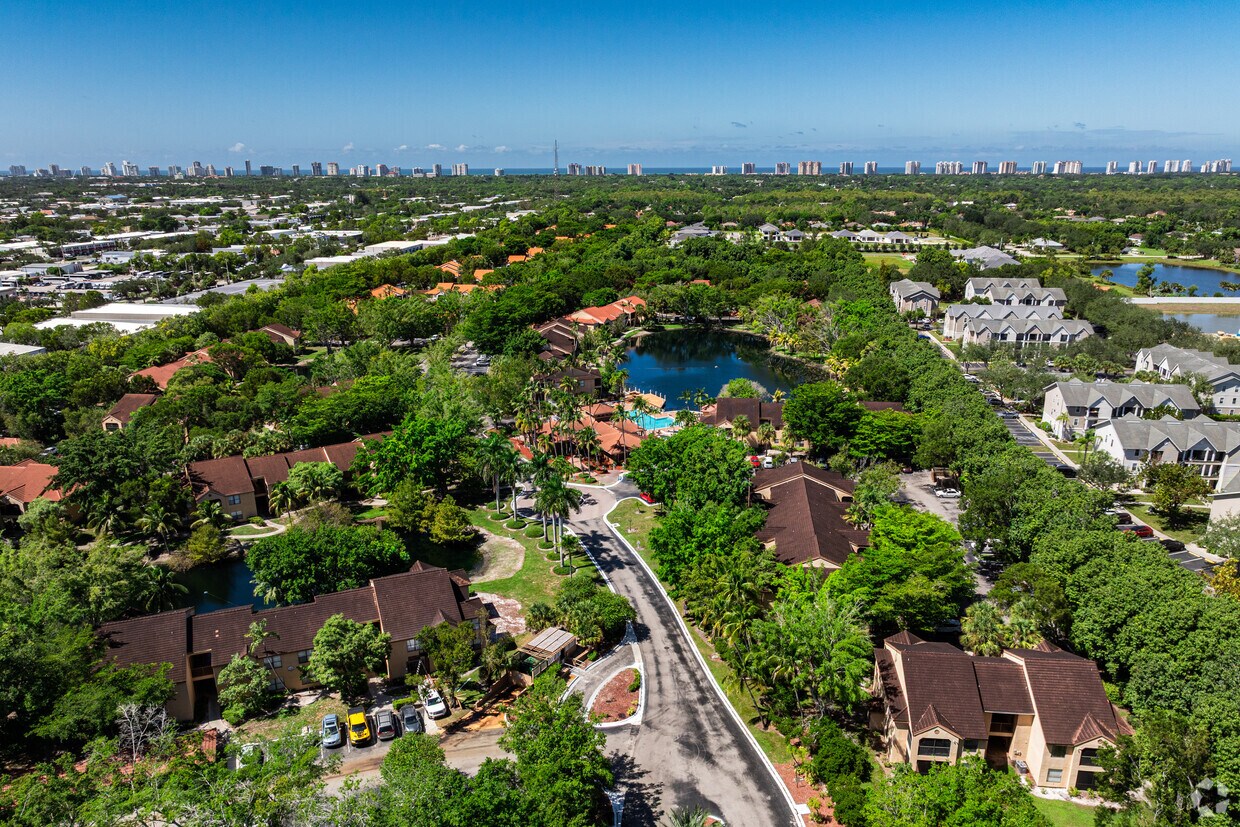 Oasis Naples Apartments - 2277 Arbour Walk Cir Naples, FL 34109 ...