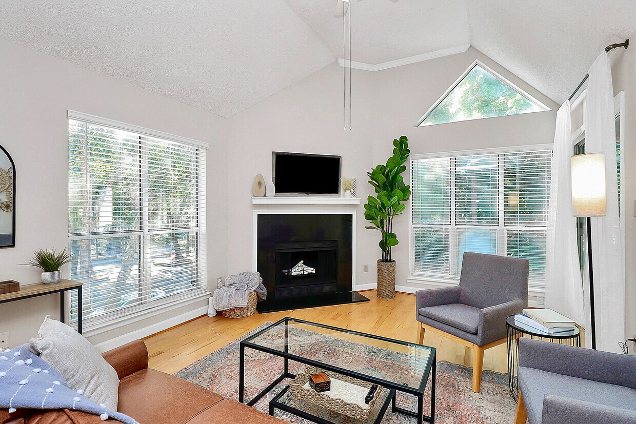 2516 Cranbrook Ln Unit 12, Charlotte, NC 28207 - Condo for Rent in ...