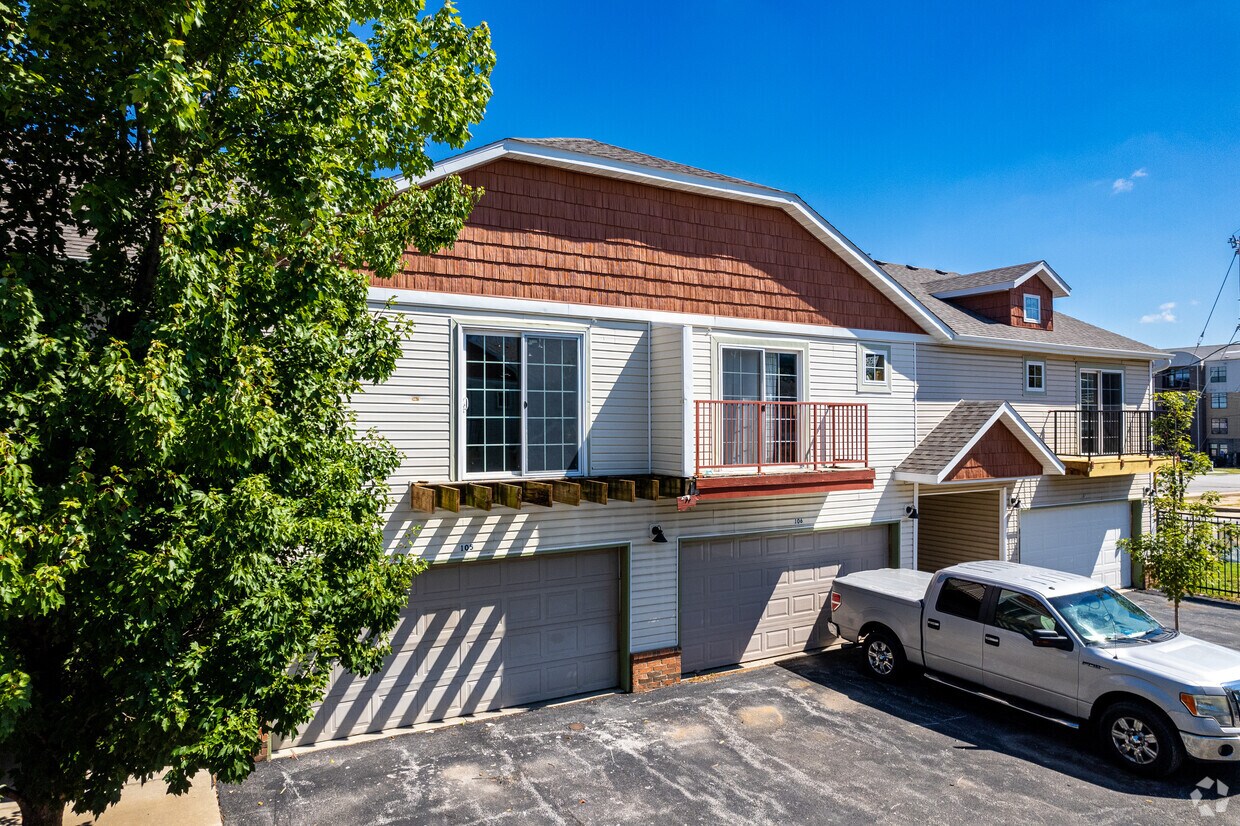 Parkway Townhouses - Apartments in Springfield, MO | Apartments.com