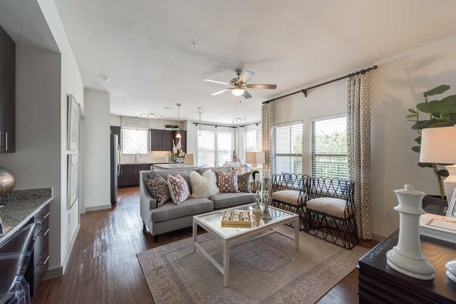 Copper Grove Apartments for Rent with a Walk-In Closet - Houston, TX - Updated Today ...