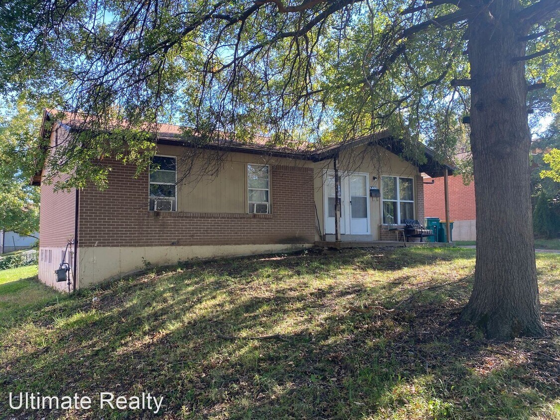 1466 Engelholm Ave, St. Louis, MO 63133 - House Rental in St. Louis, MO ...