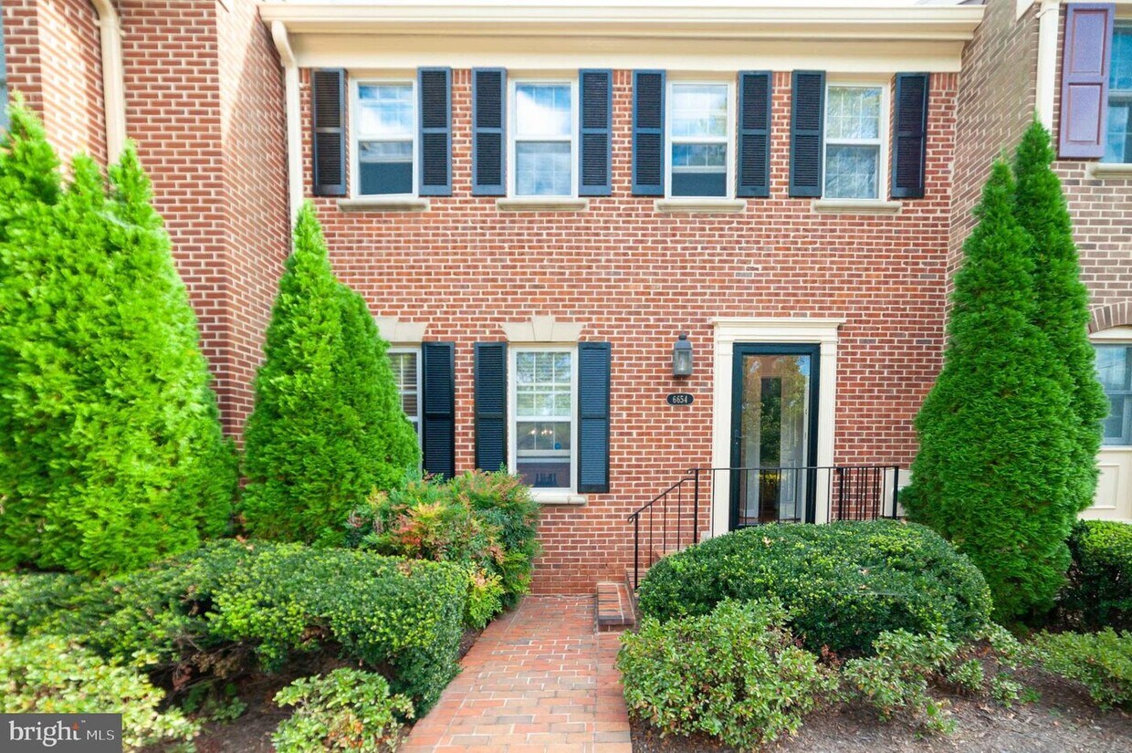 6654 Madison McLean Dr, McLean, VA 22101 - Townhome Rentals in McLean ...