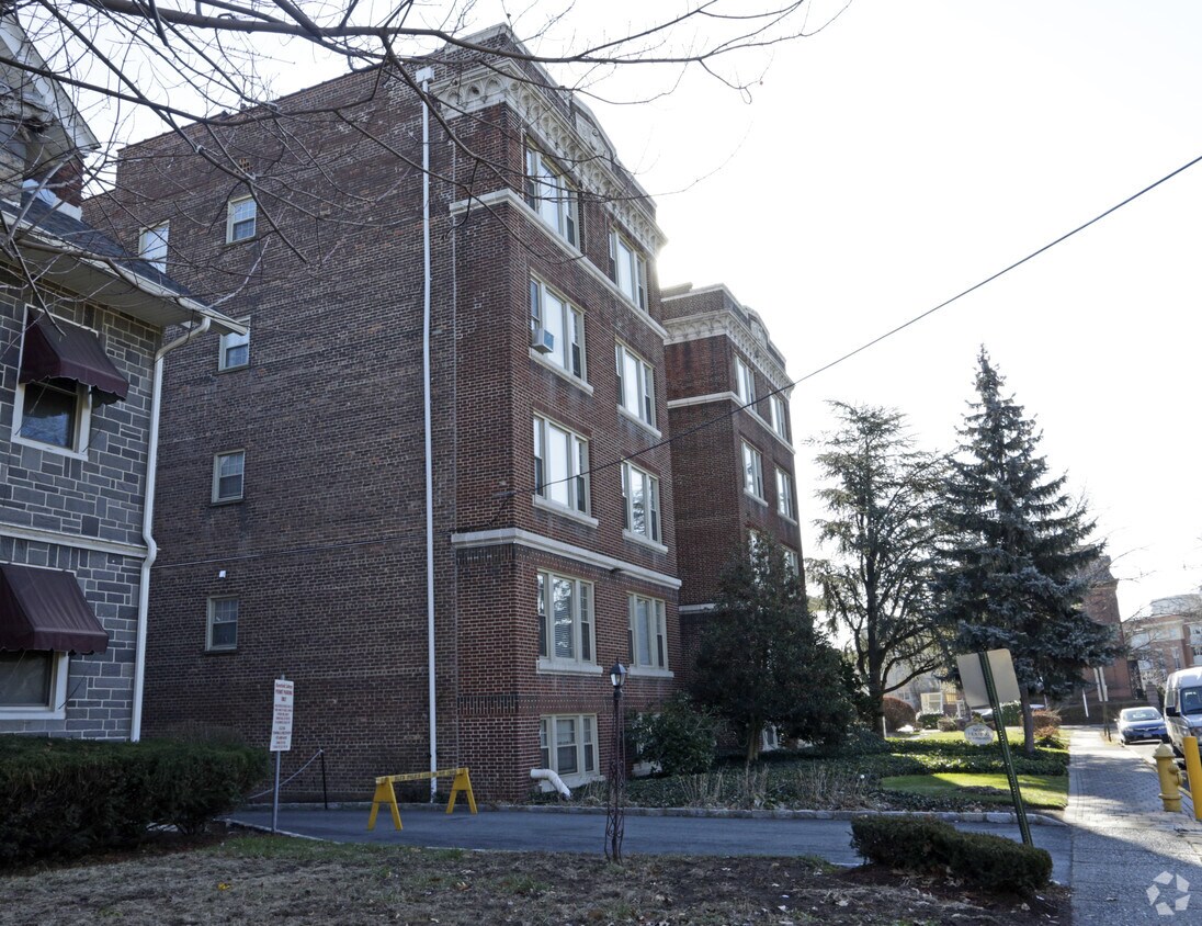 11 Civic Place Bloomfield Nj