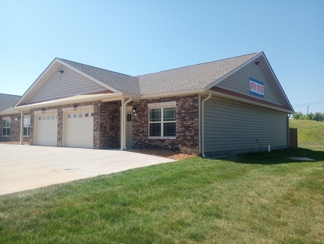 Copper Ridge Apartments - 1605 Needmore Rd Clarksville, TN - Apartments ...