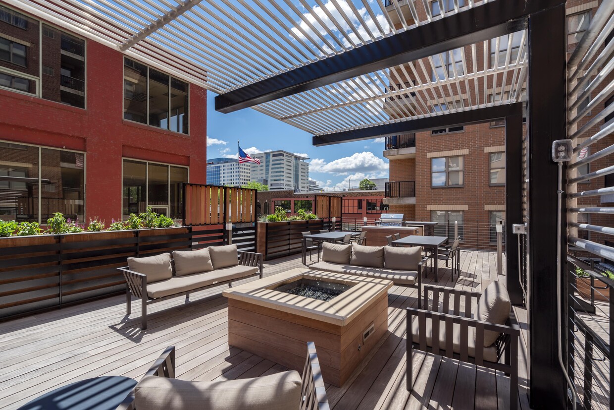 Icon on Bond - 538 Bond Ave Nw Grand Rapids, MI 49503 | Apartments.com