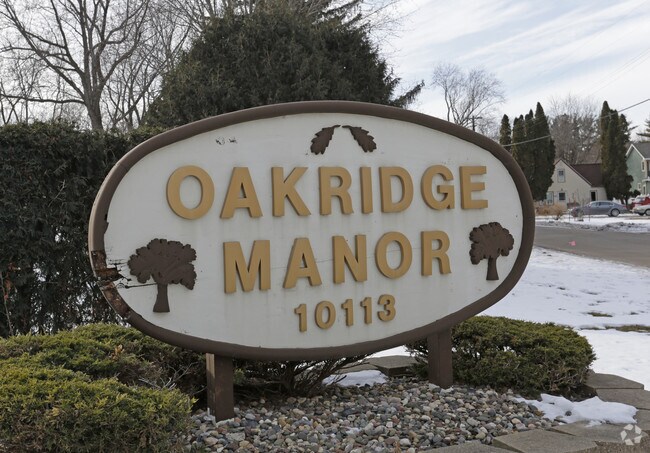 Oakridge Manor Apartments - Hopkins, MN | Apartments.com